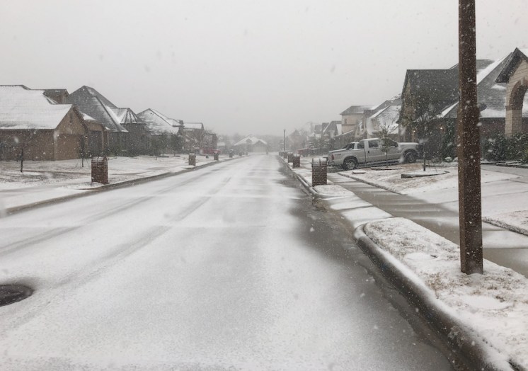 Snow falls on Denton County - Cross Timbers Gazette | Southern Denton ...