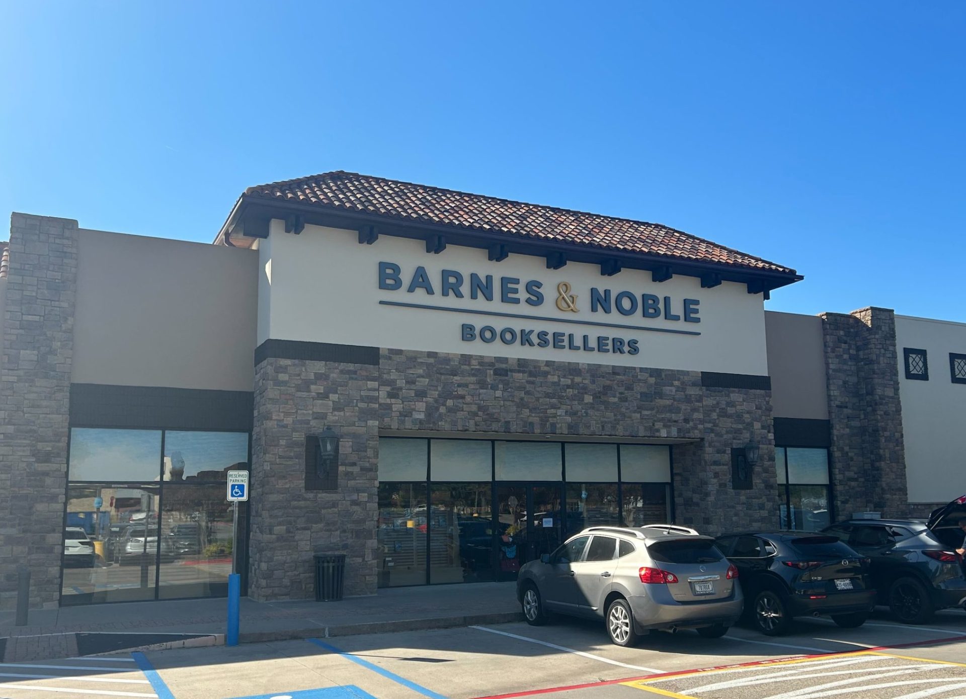 Barnes & Noble opening soon in Flower Mound - Cross Timbers Gazette ...